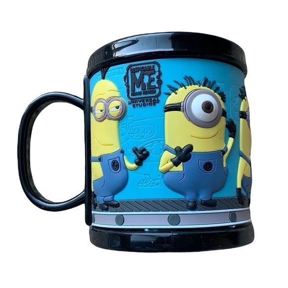 Universal | Kitchen | Universal Studios Despicable Me Coffee Mug | Poshmark